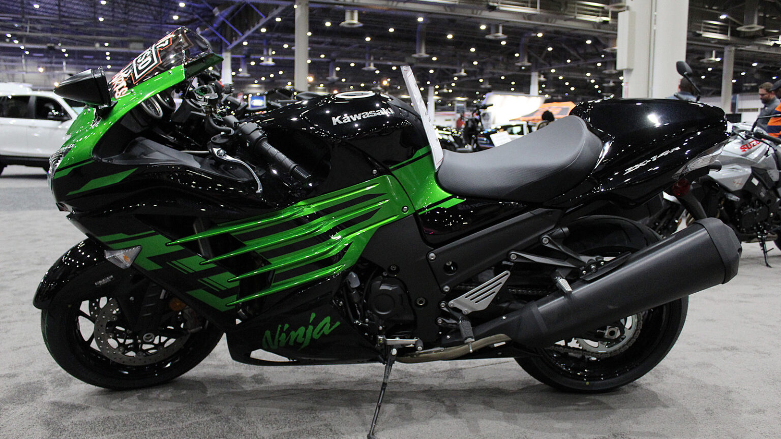 Unleashing the Beast: Top Speed Kawasaki ZX14R - MotoSniff